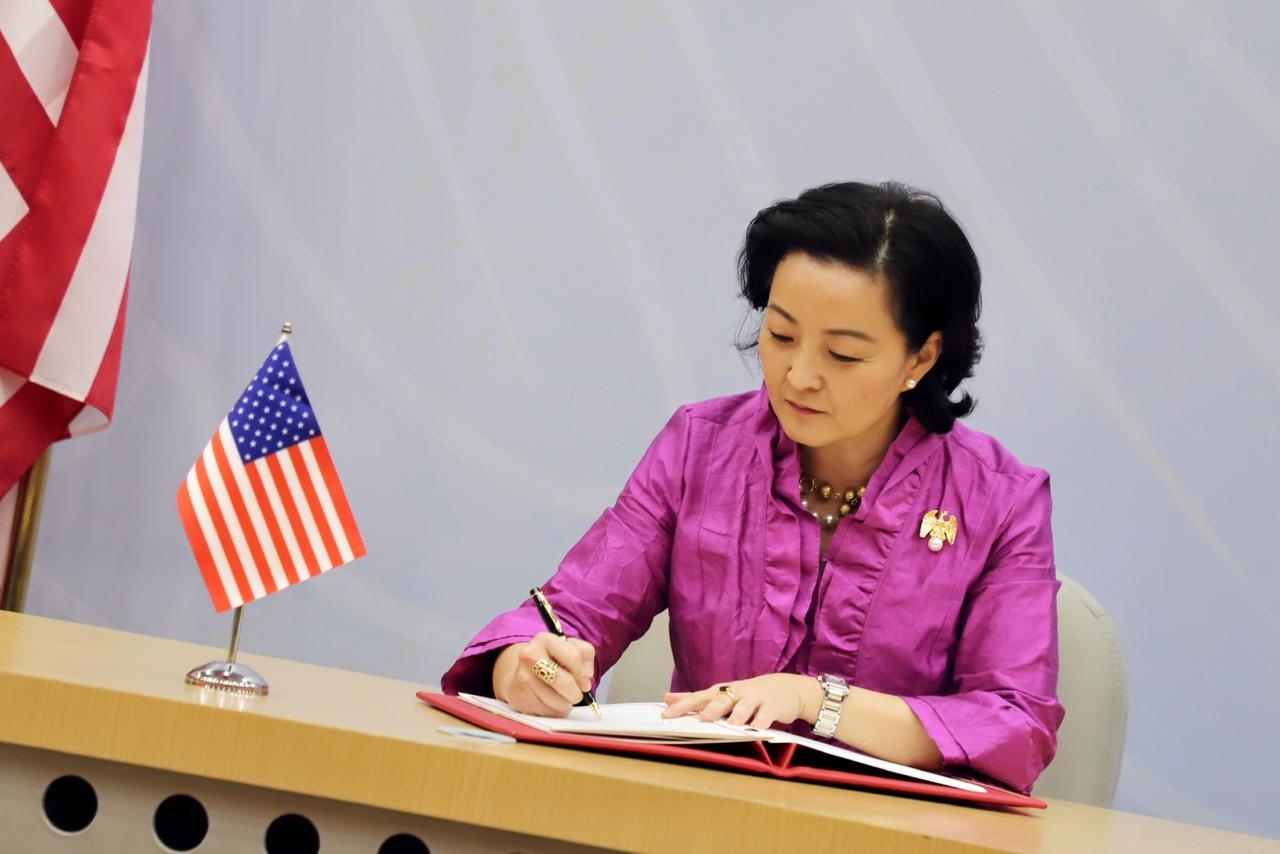 US Ambassador encourages Albanian citizens to raise their voice ...
