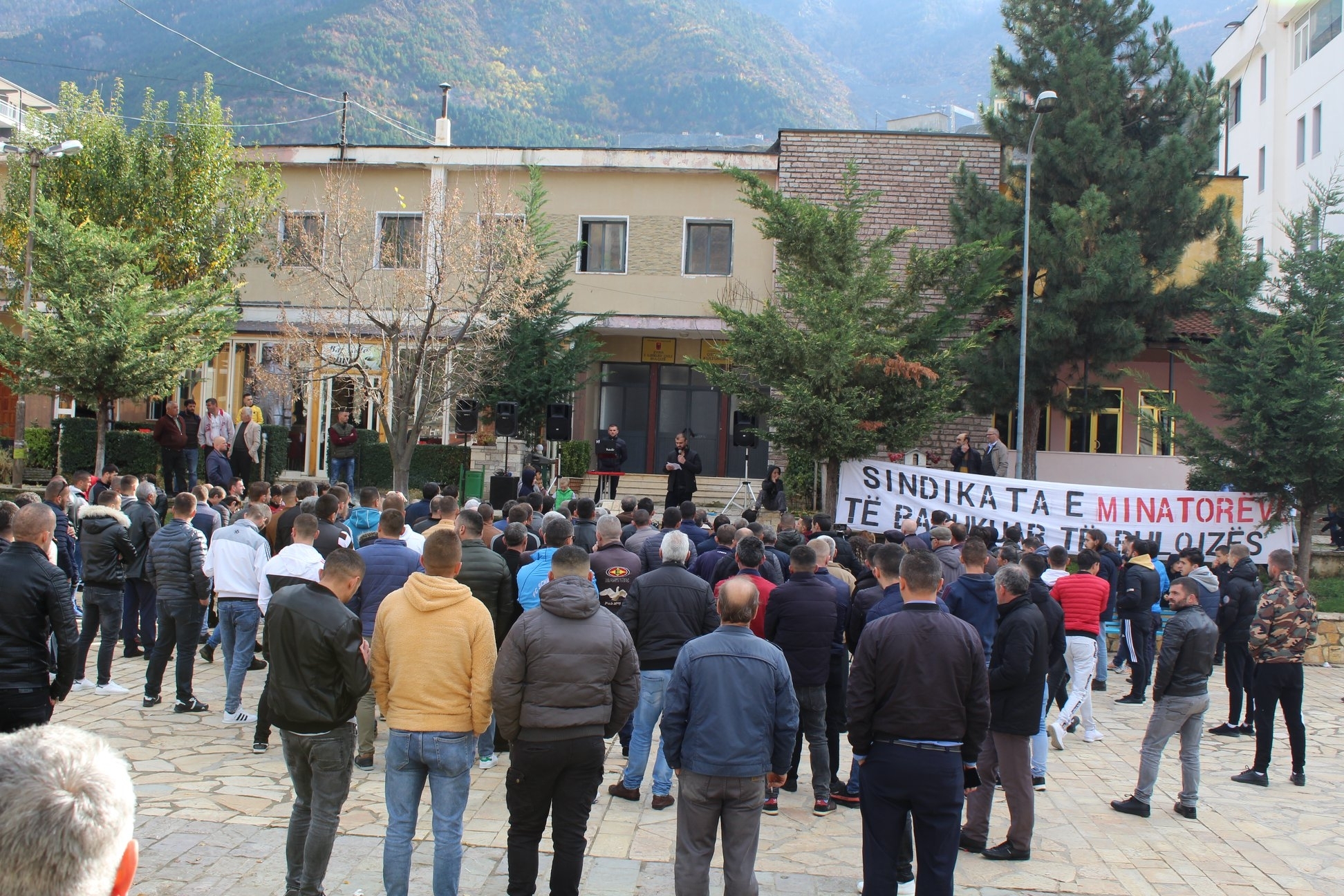 Bulqiza Miners on strike, demand better working conditions - Euronews ...