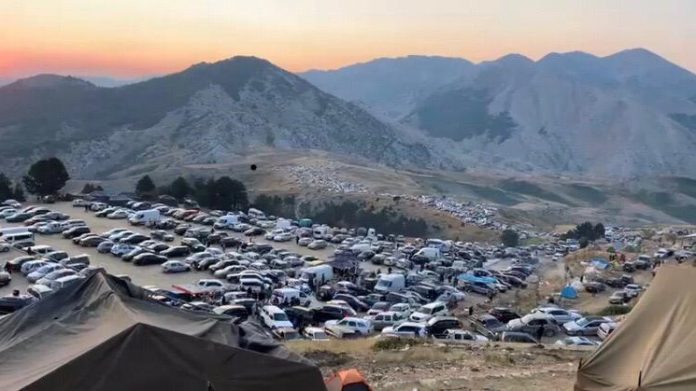 Pilgrimage to Tomor Mountain, thousands of Bektashi pilgrims climb to ...