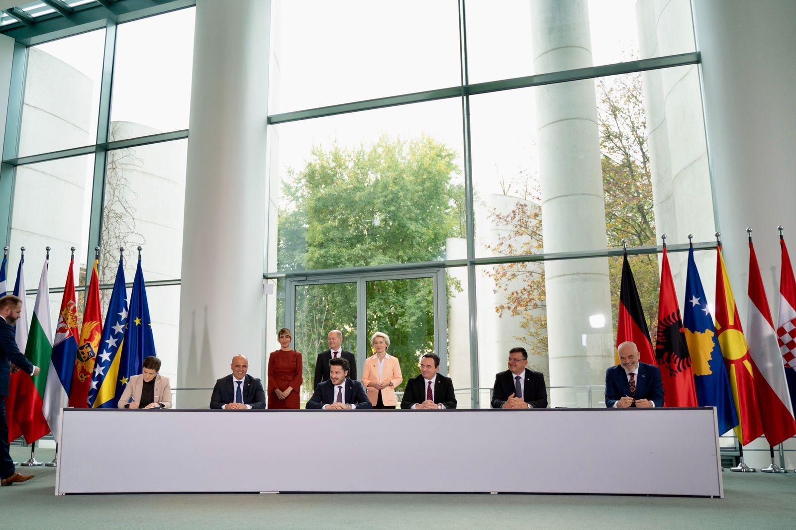 Historic | Balkan countries agree on free movement (3 agreements ...