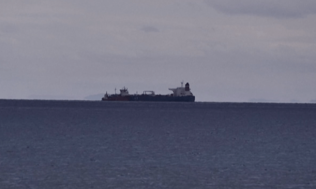 Russian 'spy' ship spotted in the Adriatic, near the Albanian coast ...