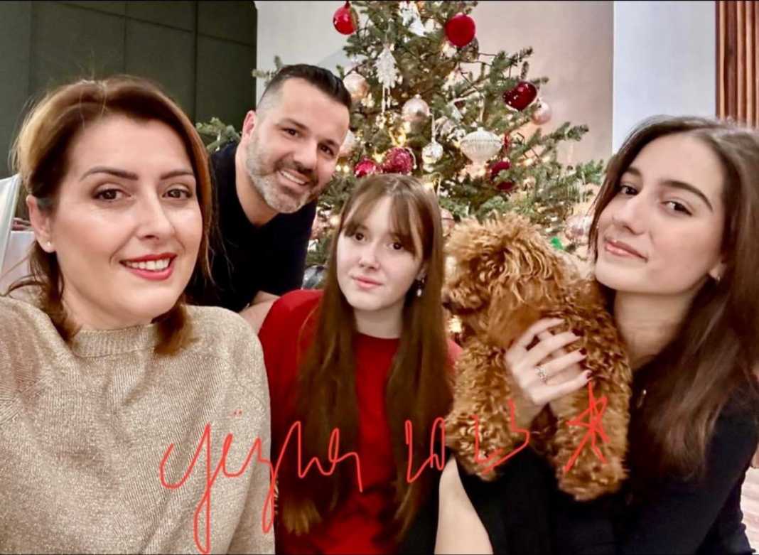 PHOTO | How Albanian politicians spent New Year's Eve - Euronews Albania