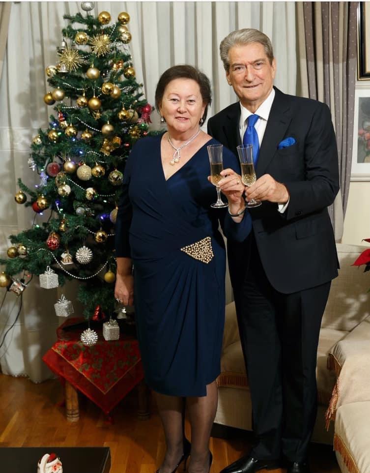 PHOTO | How Albanian politicians spent New Year's Eve - Euronews Albania