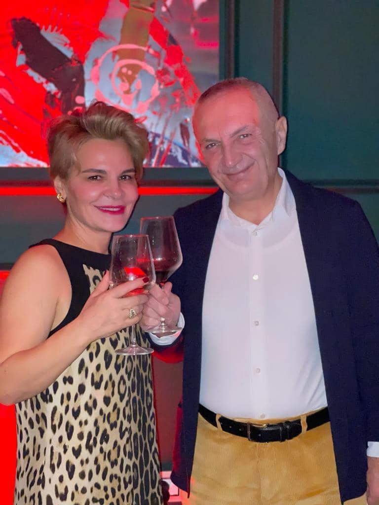 PHOTO | How Albanian politicians spent New Year's Eve - Euronews Albania