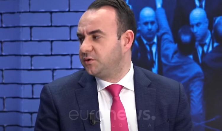 Klevis Balliu's revolt: Let's not leave Albania to those who fill their ...