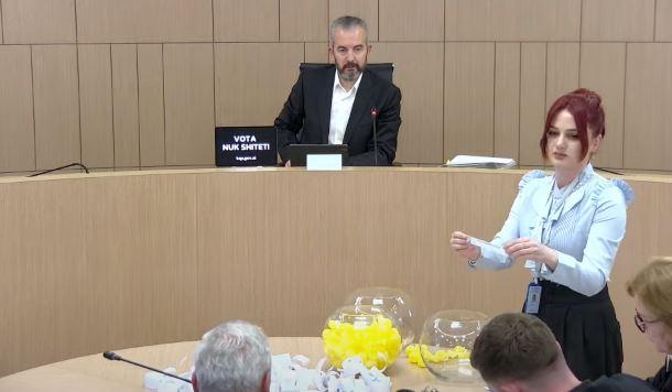 The list of candidates for Tirana on the ballot paper - Euronews Albania