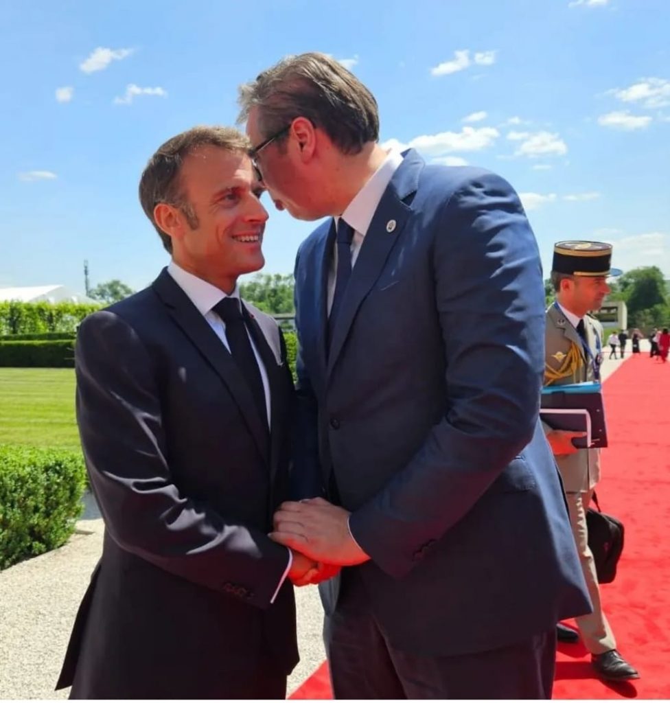 Vučić meets Macron, Kurti reveals when Kosovo Police will retreat from ...
