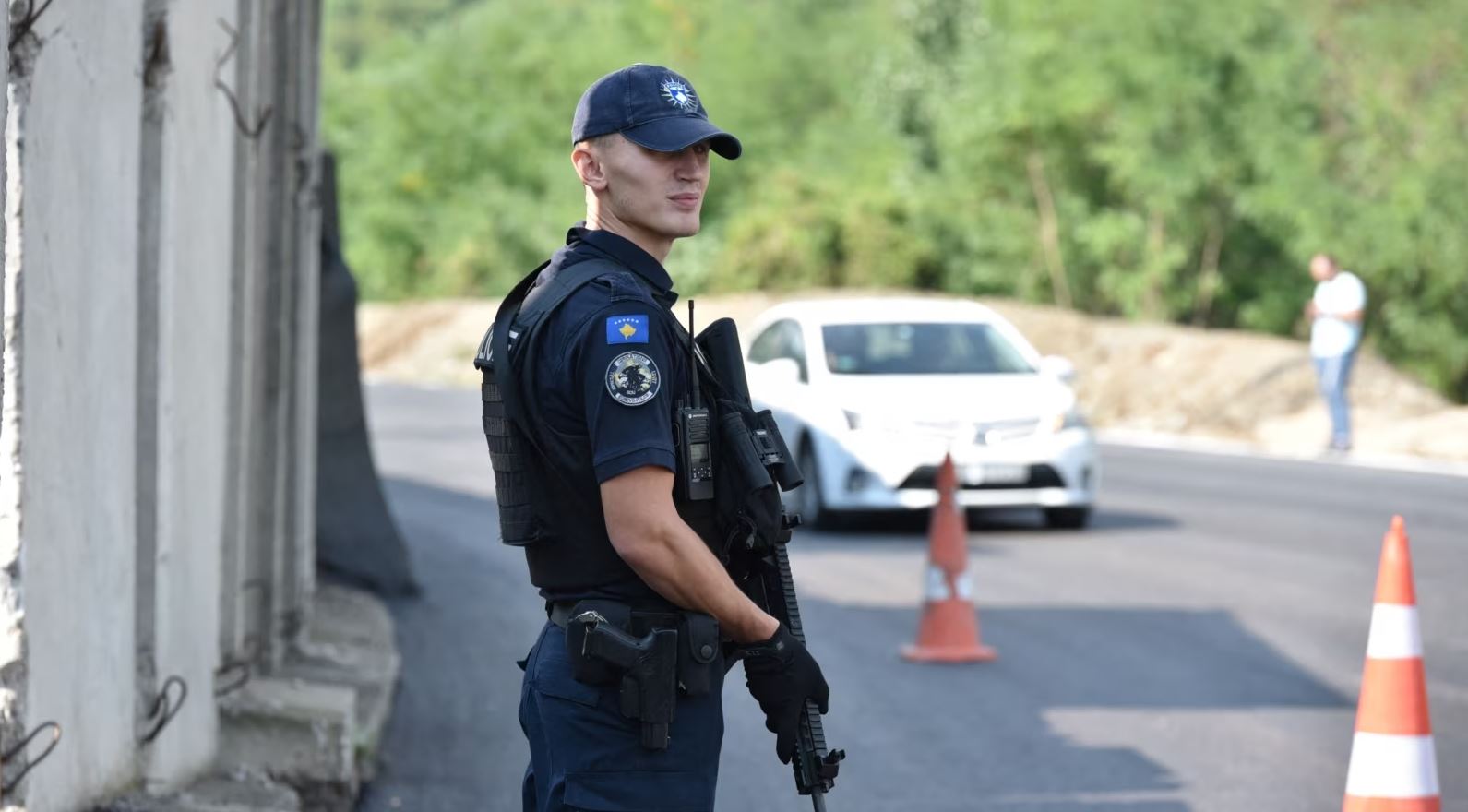 Border crossing at Jarinje fully opened after month-long closure ...