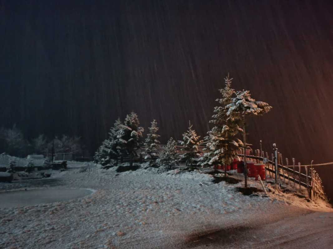 Snowfall begins in some areas of Korça - Euronews Albania