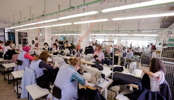 Fashion Industry lose 10,000 employees, euro’s devaluation plunges them ...