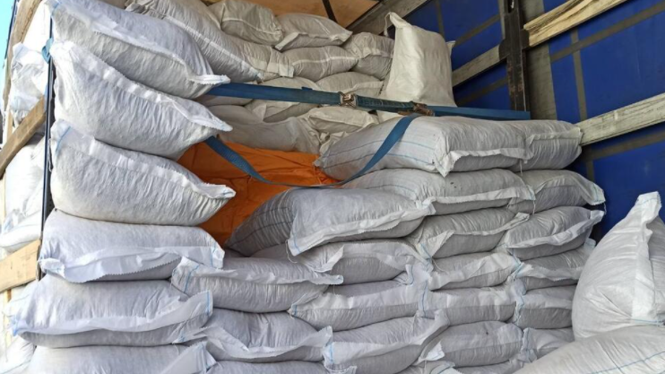 Sekuestrohet një sasi e madhe kanabisi në kamionin me targa shqiptare ...