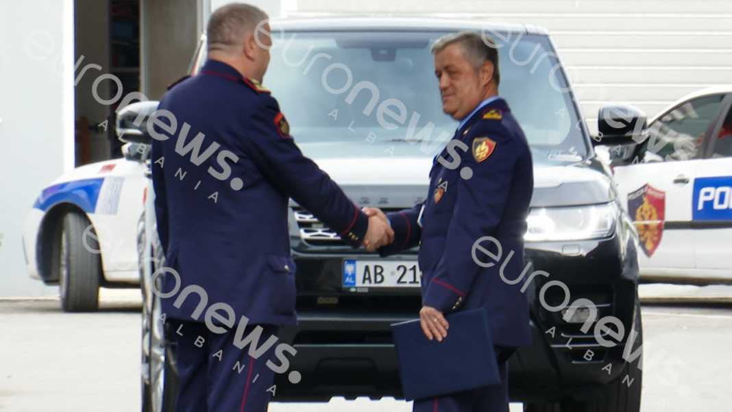 FOTO/ Pas emërimit shtrëngim duarsh mes Vocajt dhe Rrumbullakut ...