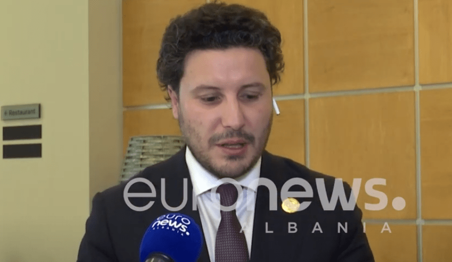 Kriza në Malin e Zi, Abazoviç për Euronews: Ka konfuzion, por do ...