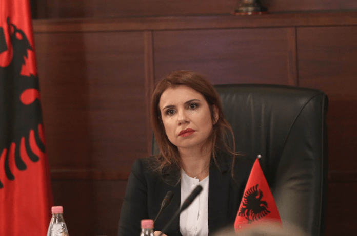 Vetëm 1 Apel në Tiranë, Llagami: Nga sot qytetari do shërbehet më mirë ...