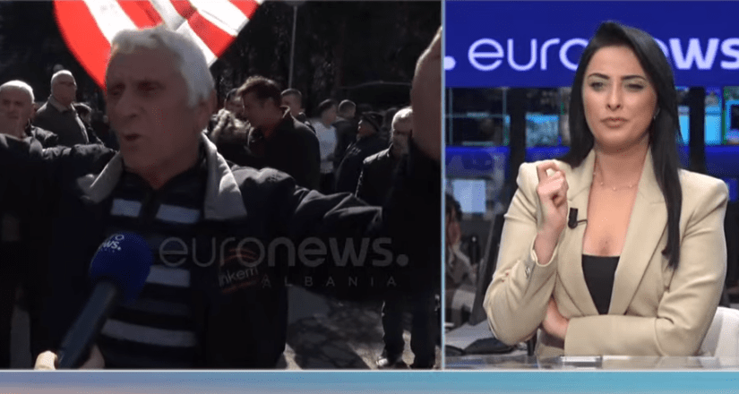 Simpatizantët mblidhen në selinë e PD. Marshimi i Berishës pa media ...