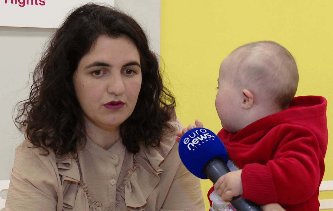 Të kesh një fëmijë me sindromën down, nëna: Është dashuria ime