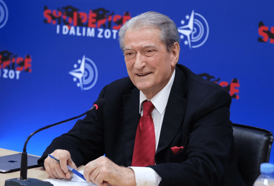 koalicion - Kandidatët e Berishës regjistrohen si koalicion