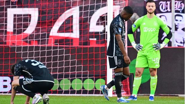 Shkëlqimi dhe rënia e Ajax, si u transformua ekipi legjendar holandez