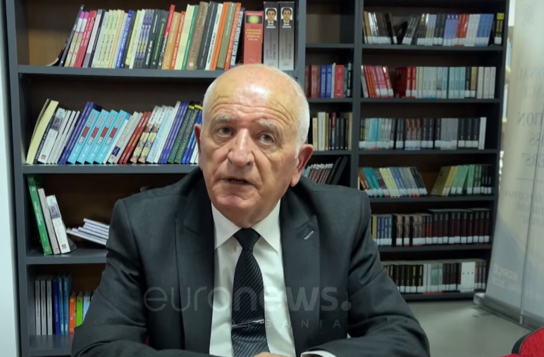 Fjalori i ri i gjuhës shqipe do të pasurohet me 70 mijë fjalë të reja