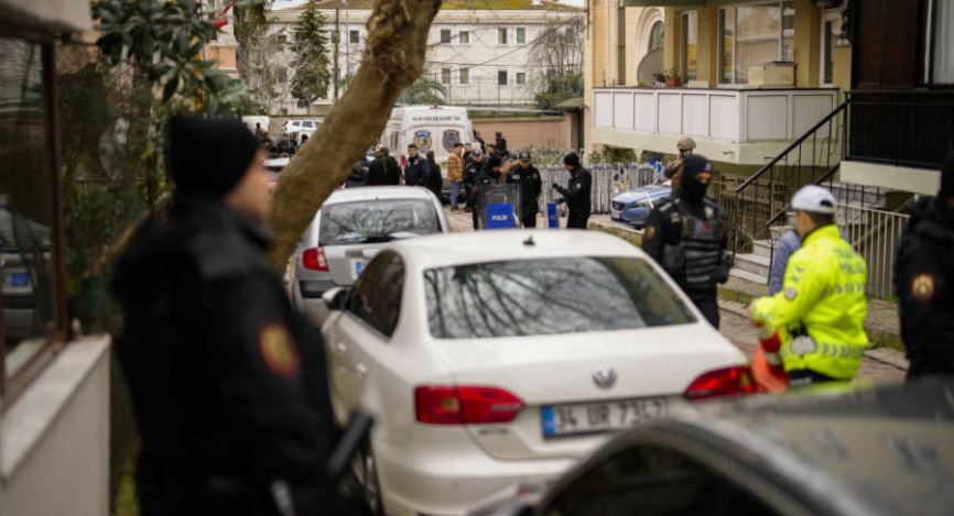 Vrasja në kishën katolike në Stamboll