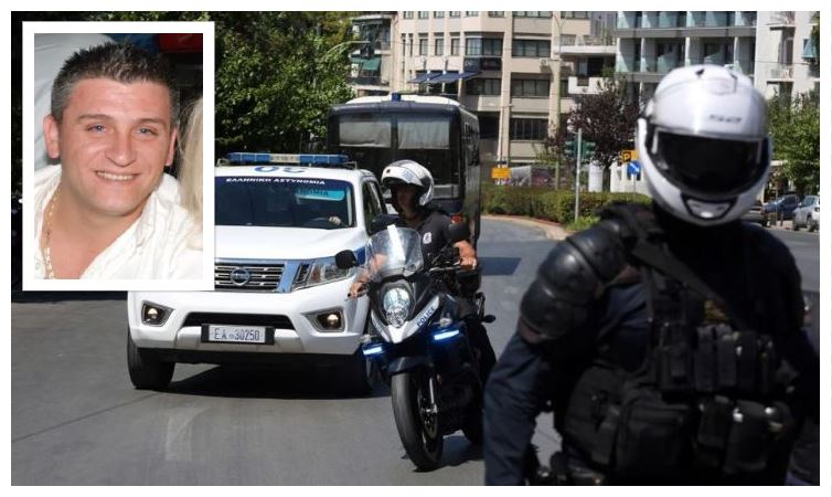 Kush është 41-vjeçari që u kap në makinën e policisë greke
