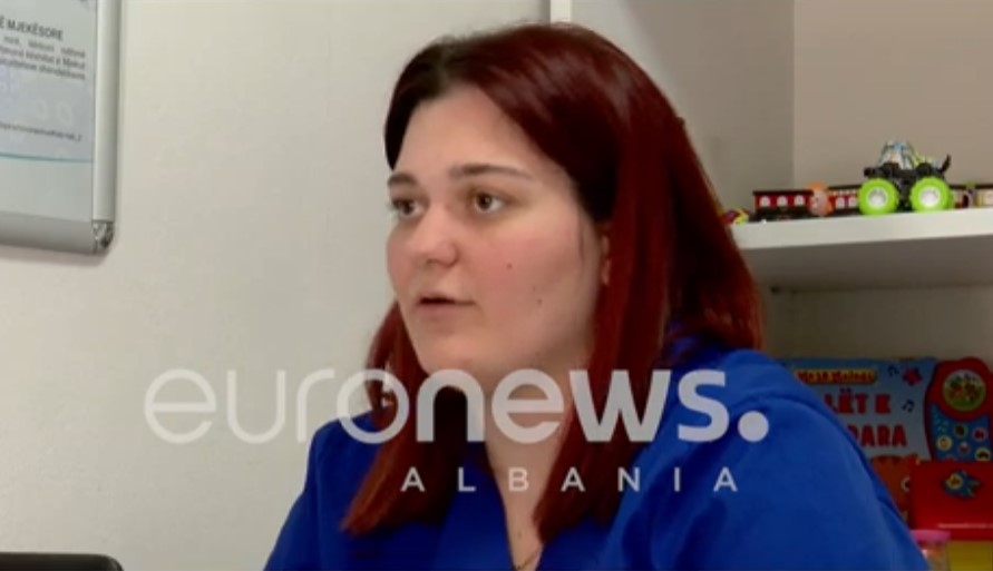 Problemet e të folurit, logopedia: Shkak përdorimi i teknologjisë