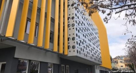 Dhunoi pedagogen te Ekonomiku, Gjykata e Tiranës vendos për Mirdaim ...