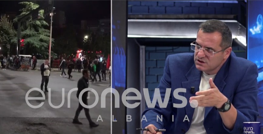 "Do ishte djegur Kryeministria dhe Bashkia", Çollaku