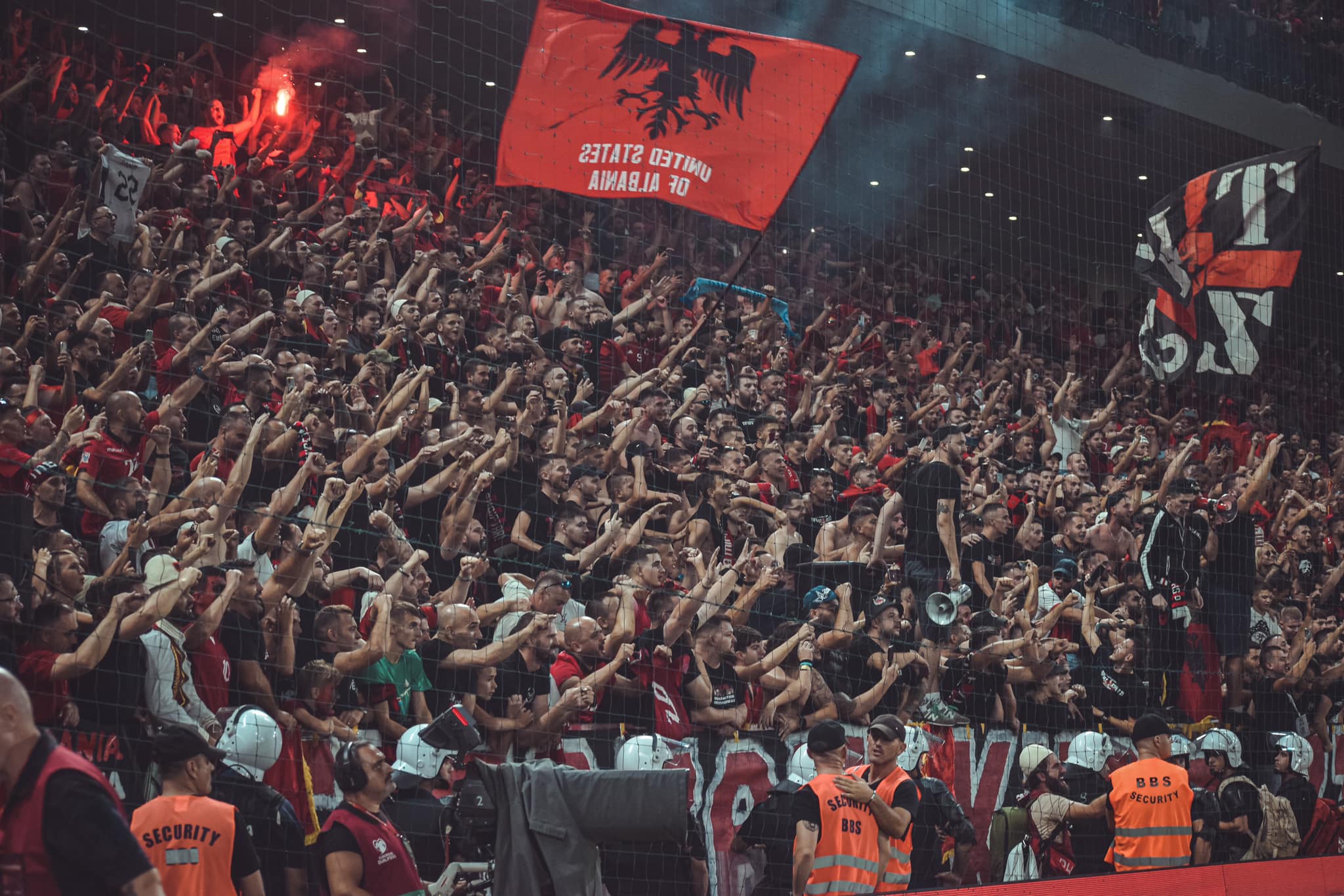 Euro 2027 me Serbinë, "Tifozat Kuq e Zi": Gjaku i dëshmorëve