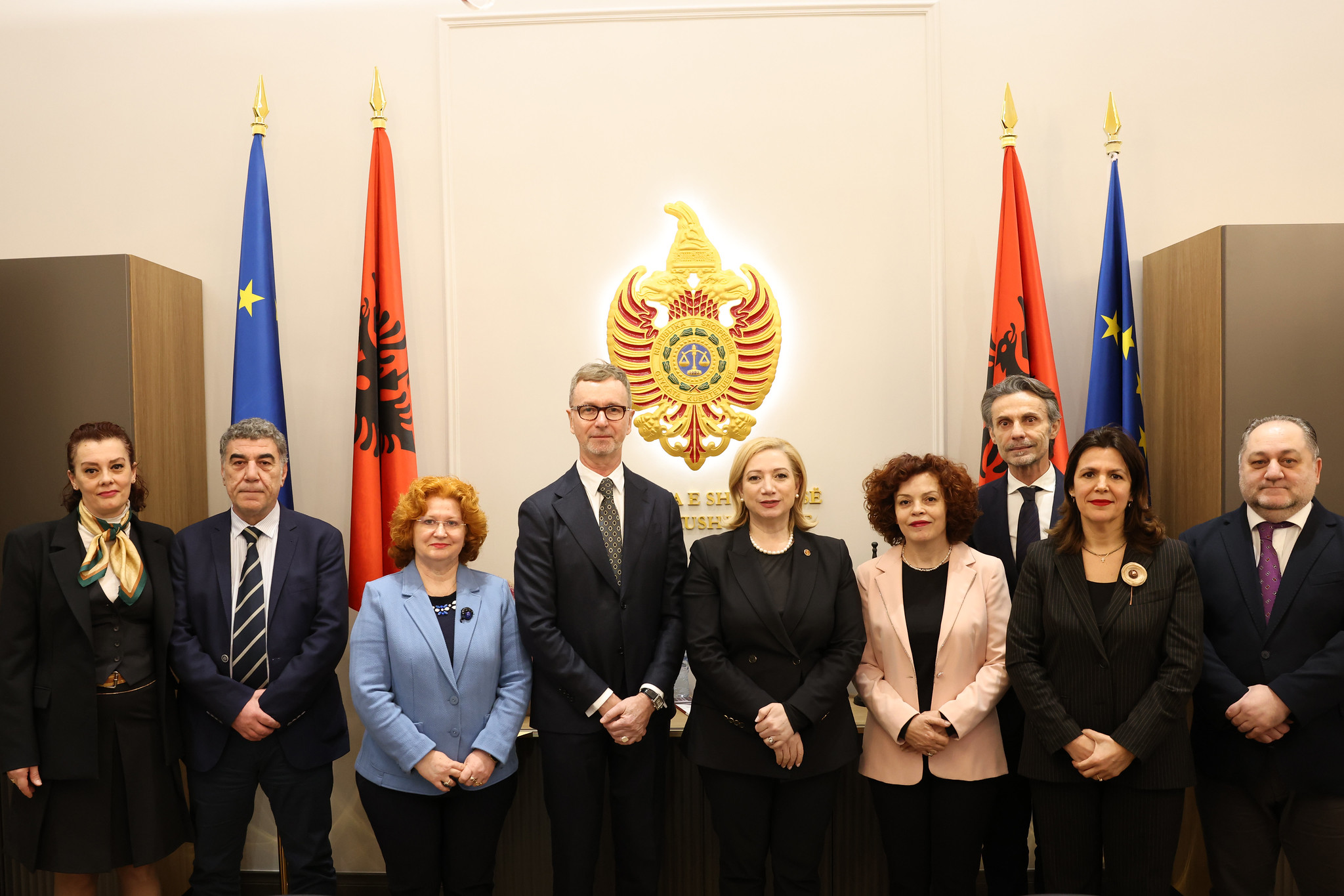 Ambasadori i BE-së në Shqipëri: Mbështesim institucionet