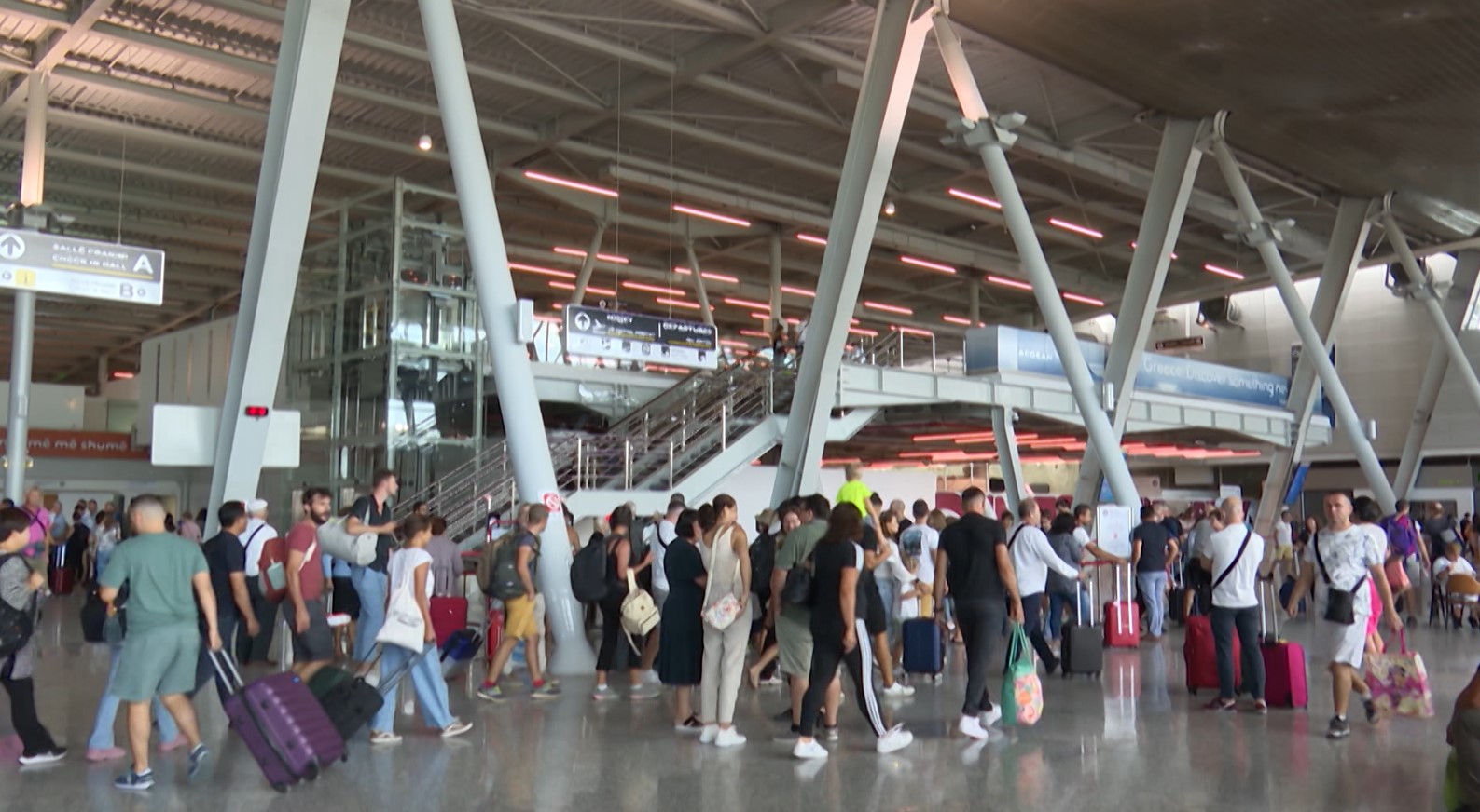 Shtetësia që u jepet emigrantëve shqiptarë, dominon Italia e Greqia ...